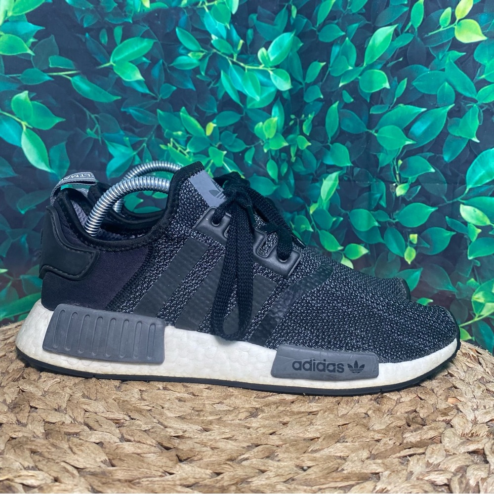 Adidas Nmd Grey Core Black Carbon - Gem